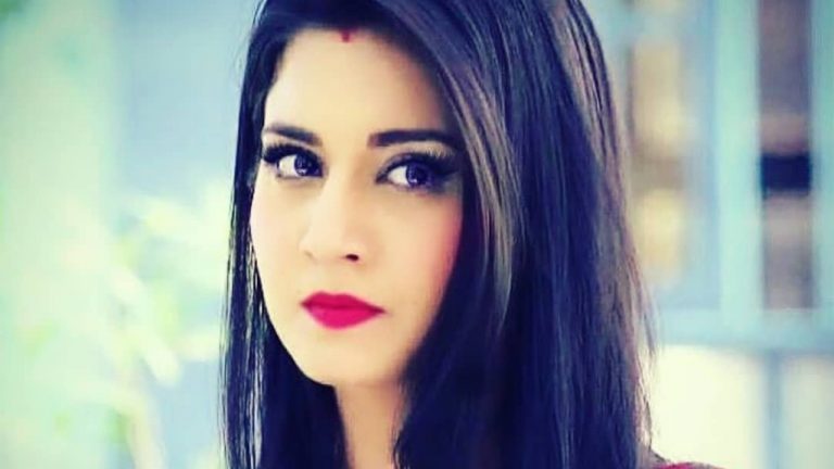 अदिति राठौर (टीवी अभिनेत्री) : जीवन परिचय, उम्र, हाइट, वजन, जाति, जीवनी ...