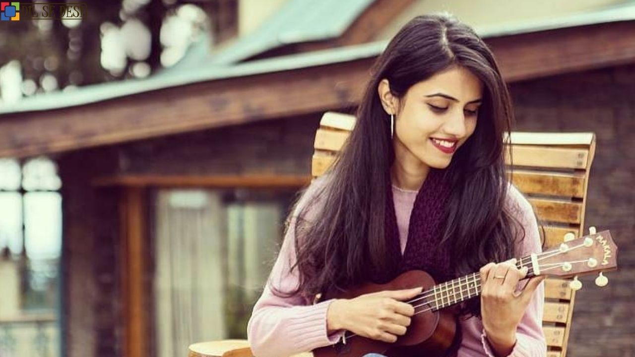 Pavitra Krishnan (Singer) Biography in Hindi | पवित्रा कृष्णन का जीवन परिचय